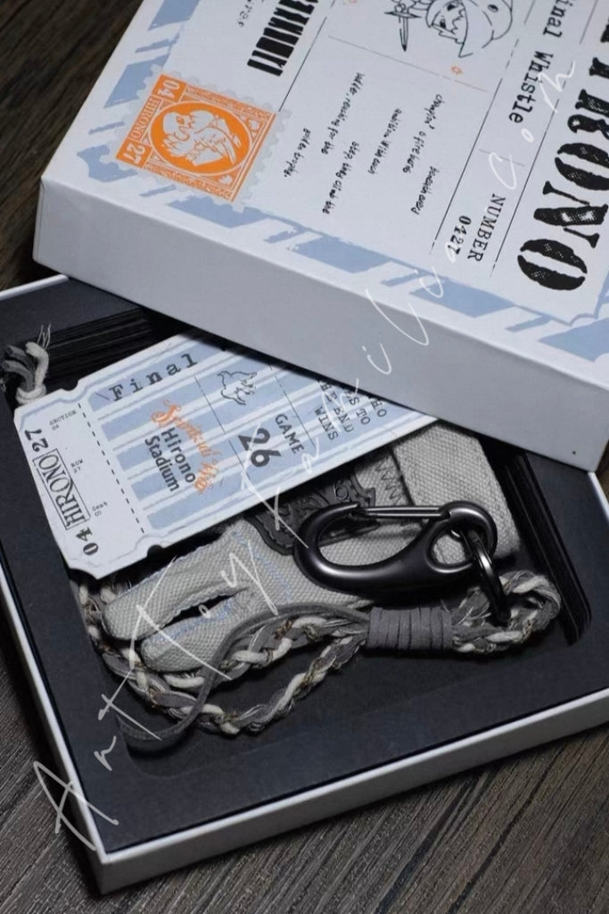 Hirono Whistle Victory in Hand Pendant – Art Toy Familia