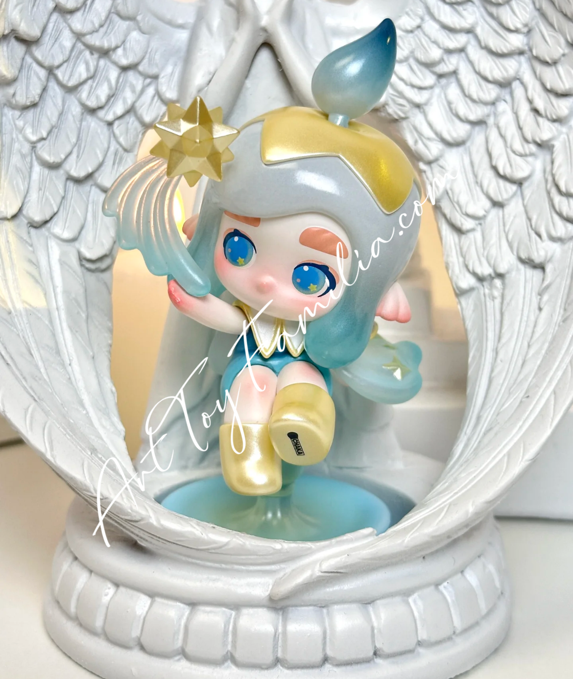 CHAKA Light Sprite - 逐光精灵 – Art Toy Familia