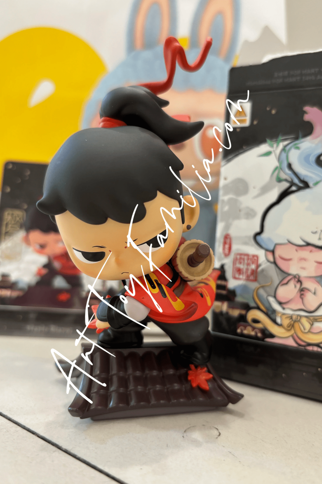 POP MART Matchless POP MART 14th Anniversary Series – Art Toy Familia